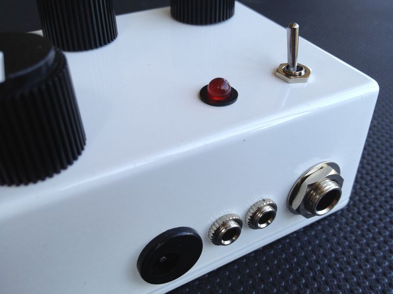 Auto-Step Synthesizer - Handmade Electronic Instruments - PinkLion