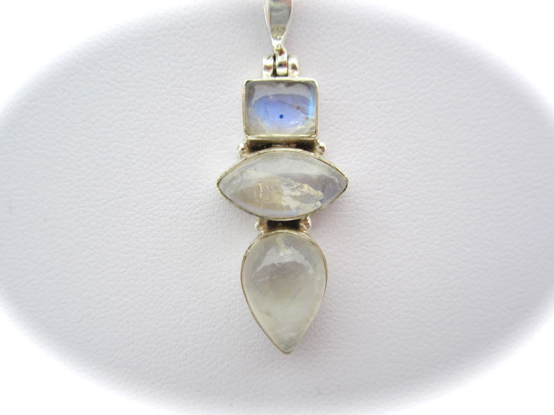 Moonstone Sterling Silver Pendant - Crystal Beauties - PinkLion