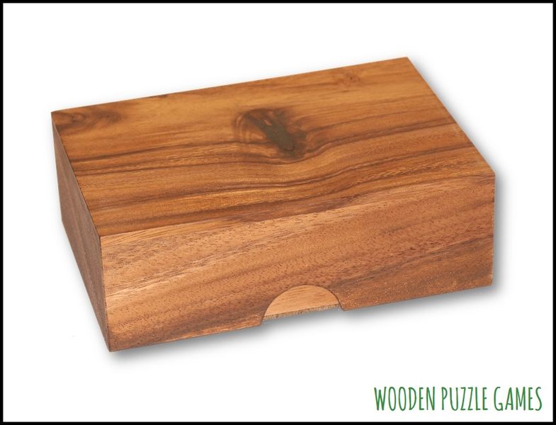 Set of 6 Puzzles in a wooden Box - Wooden Puzzle Games - PinkLion