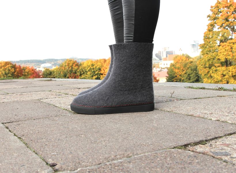 Women's Organic Wool Boots Black - FELT FORMA - PinkLion